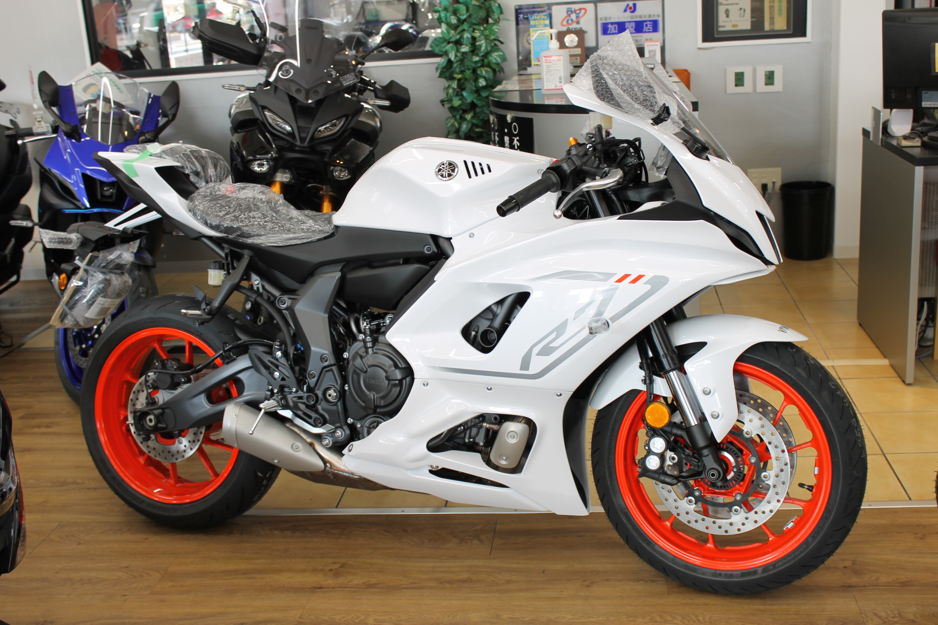 2023年 YZF-R7 入庫しました！ | YSP岡山